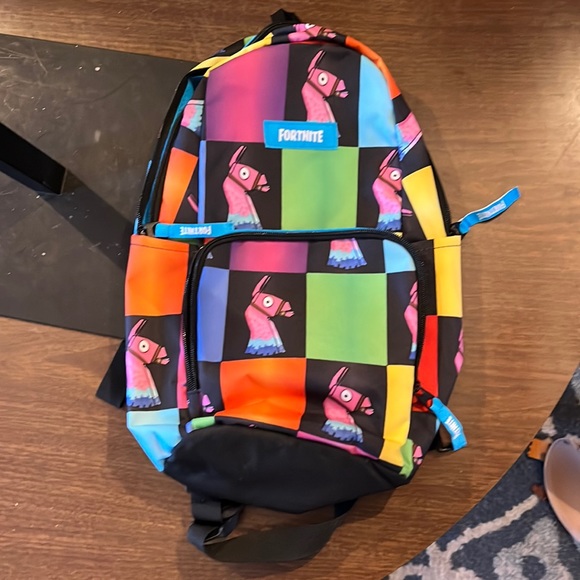 Fortnite | Accessories | Fortnite Amplify Rainbow Checkered Loot Llama ...